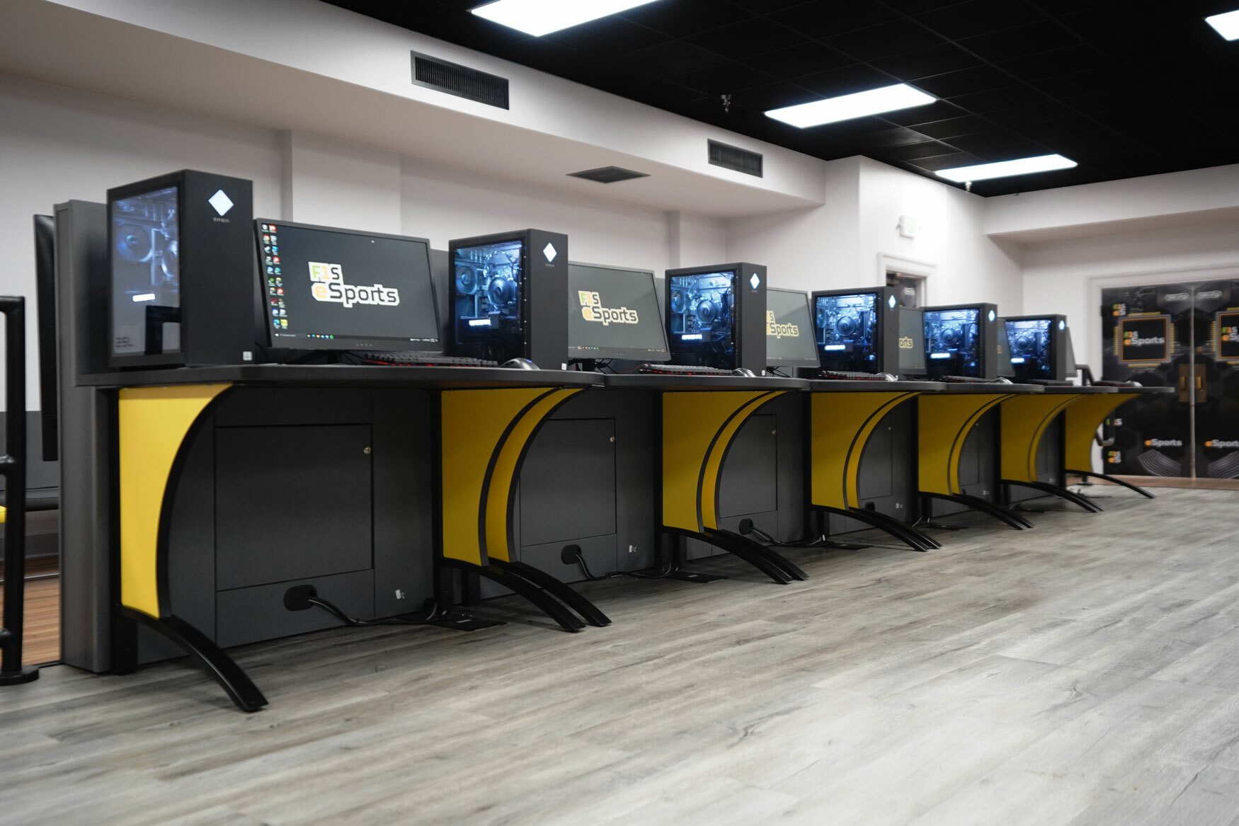 eSports, gaming, technology, furniture,… | mediatechnologies