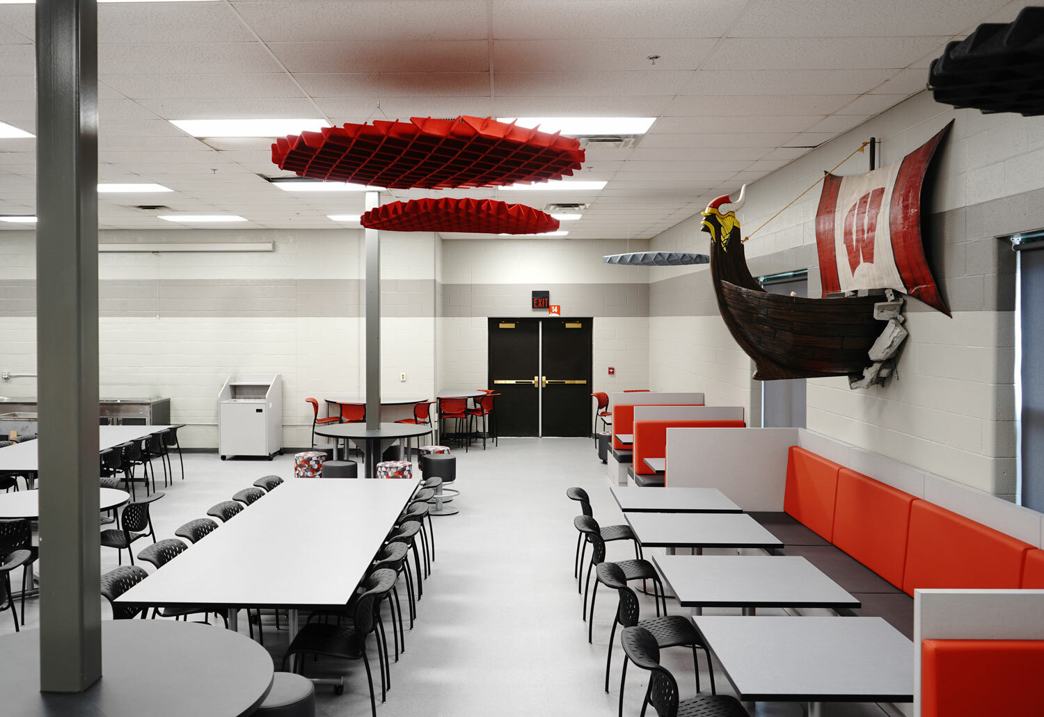 Ealy Upper Elementary Cafeteria | Gallery | mediatechnologies